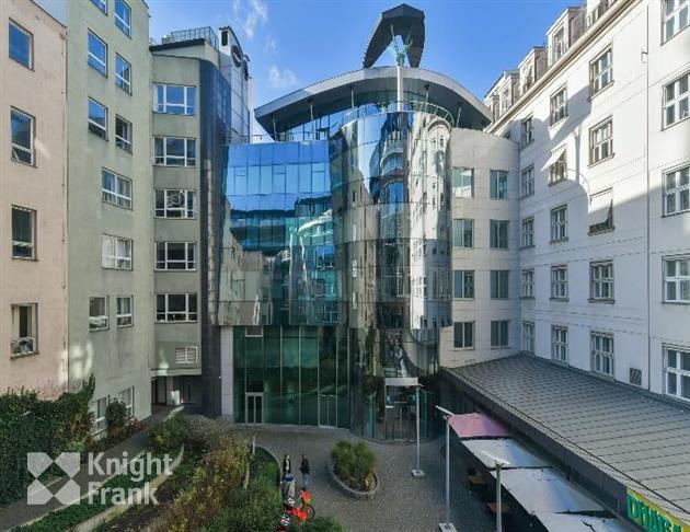 Palác Archa je památkově chráněná budova navržená známý...