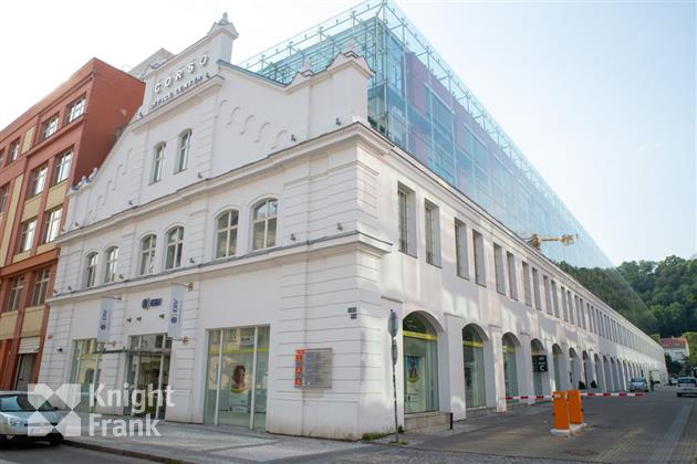 Corso Karlín je situováno v centru Karlína, přímo napro...